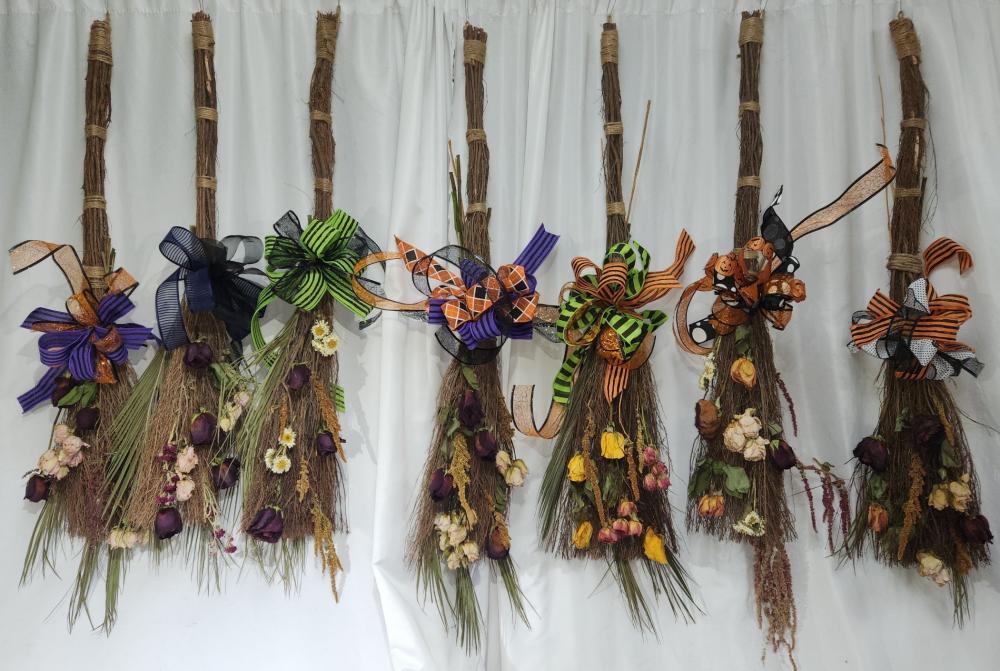 Dried Botanical brooms | Lilygrass